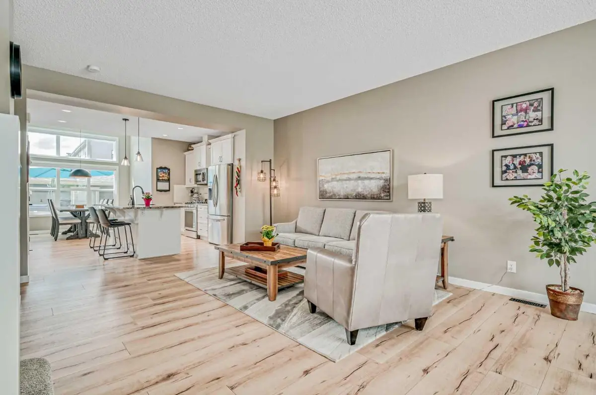 95 Masters Manor SE, Calgary, Alberta Sold History | HouseSigma