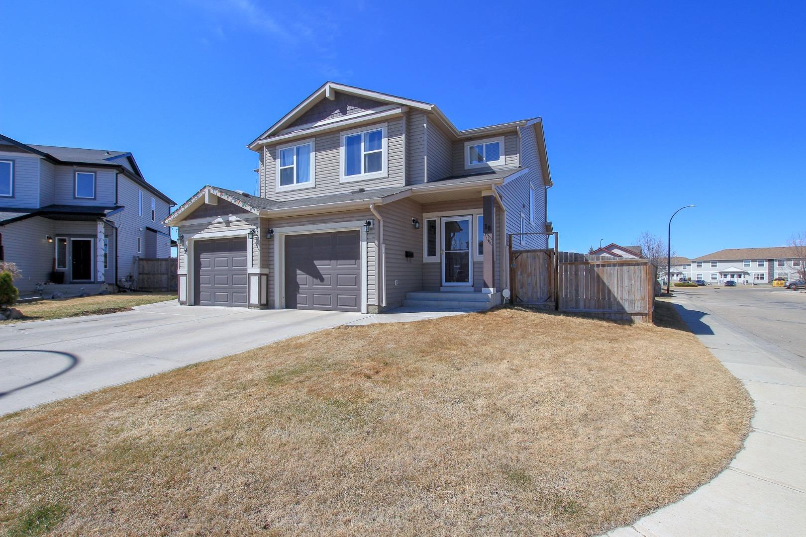 38 Jay Court, Red Deer, Alberta T4P0G1 Sold History | HouseSigma