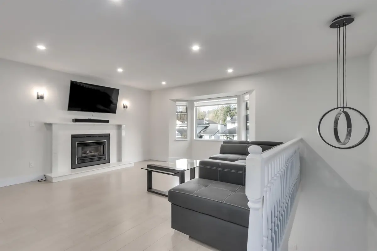 1287 White Pine Place, Coquitlam, British Columbia Sold History ...