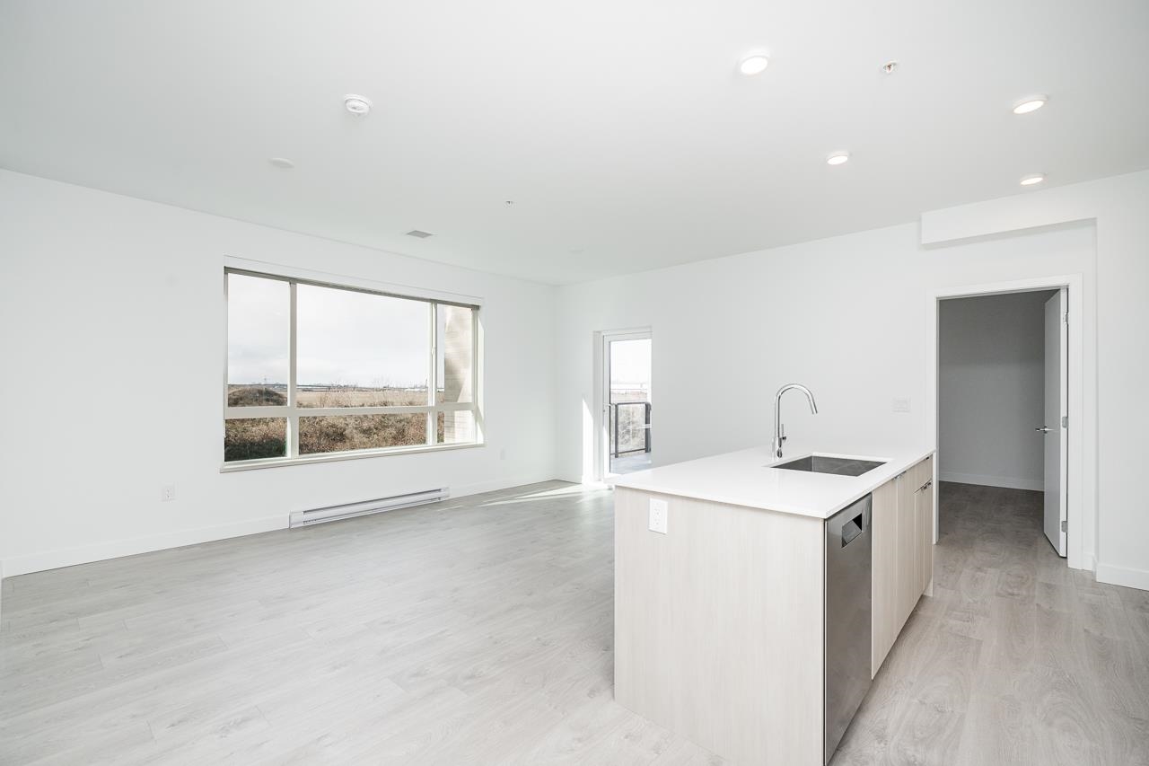 5 - 2499 Rabbit Drive, Tsawwassen, British Columbia V4M0G4 For Sale ...