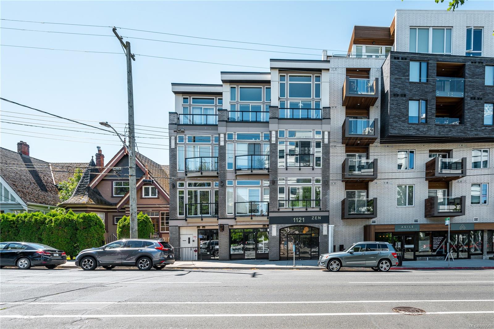 301 - 1121 Fort St, Victoria, British Columbia V8V3K9 Sold History ...